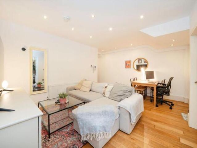 2 bedroom flat for rent in Shirland Road, Maida Vale, W9