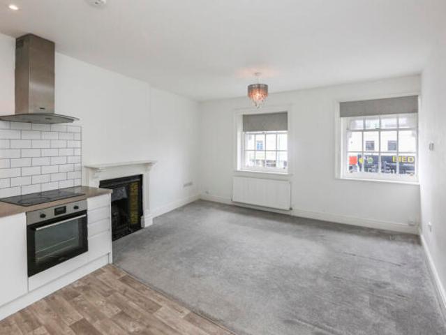 2 bedroom flat for rent in Shirley High Street, Southampton, Hampshire, SO15