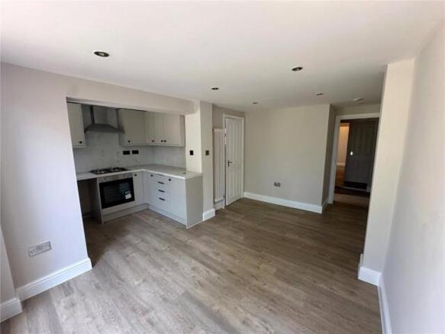 2 bedroom flat for rent in Shrewsbury Road, Forest Gate, London, E7