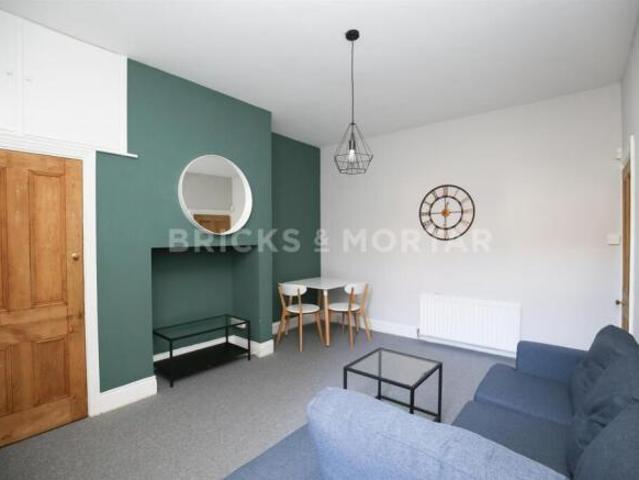 2 bedroom flat for rent in Simonside Terrace, Heaton, Newcastle upon Tyne, NE6