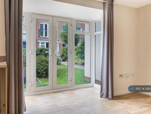 2 bedroom flat for rent in Signals Drive, Binley, Coventry, CV3