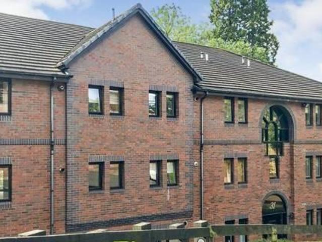 2 bedroom flat for rent in Silverwells Crescent Bothwell Glasgow G71