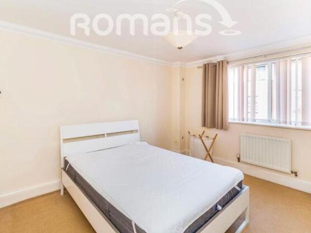 2 bedroom flat for rent in Silchester Place, Winchester, SO23