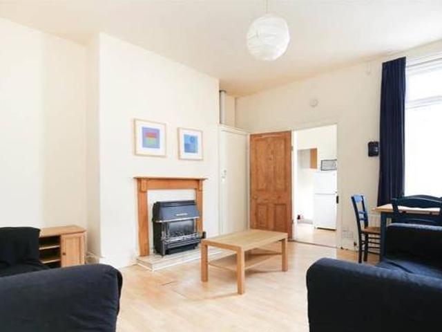 2 bedroom flat for rent in Sixth Avenue Heaton NE6