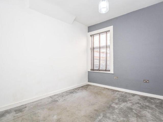2 bedroom flat for rent in South Avenue, Southend On Sea, SS2