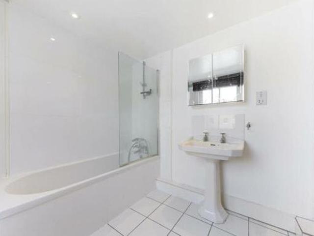 2 Bedroom Flat For Rent In South Kensington, London