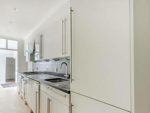 2 Bedroom Flat For Rent In South Kensington, London