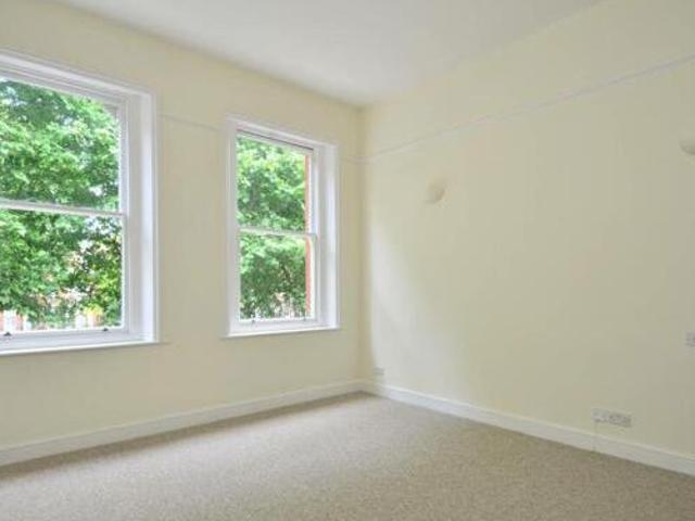 2 Bedroom Flat For Rent In South Kensington, London