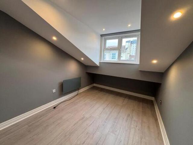 2 bedroom flat for rent in South Road, Waterloo, Liverpool, L22