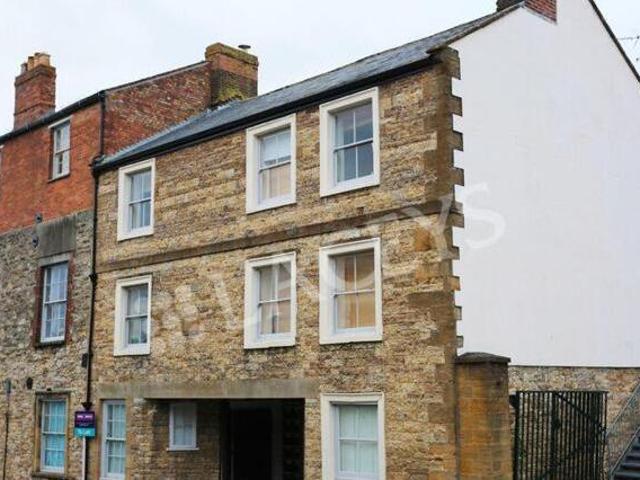 2 Bedroom Flat For Rent In South Street