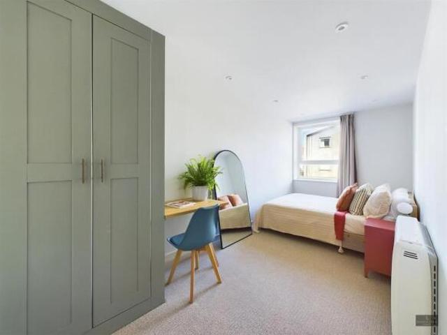 2 bedroom flat for rent in South Street, Exeter, EX1