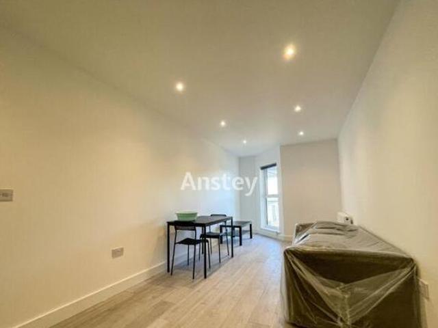 2 Bedroom Flat For Rent In Southampton