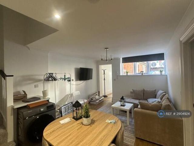 2 bedroom flat for rent in Southampton, SO14