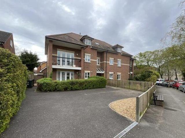 2 Bedroom Flat For Rent In Southbourne