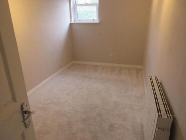 2 bedroom flat for rent in Southchurch Road, Southend On Sea, SS1