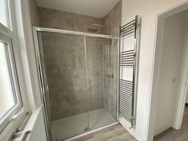 2 bedroom flat for rent in Southchurch Road SouthendOnSea Essex SS1