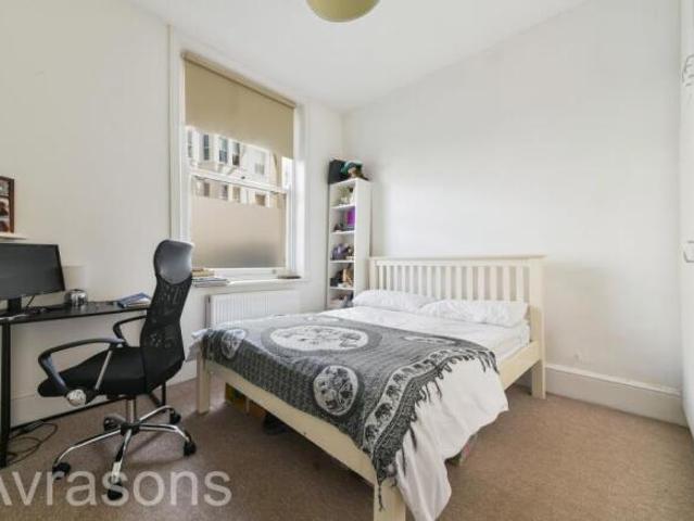 2 bedroom flat for rent in Southey Road, Oval, SW9