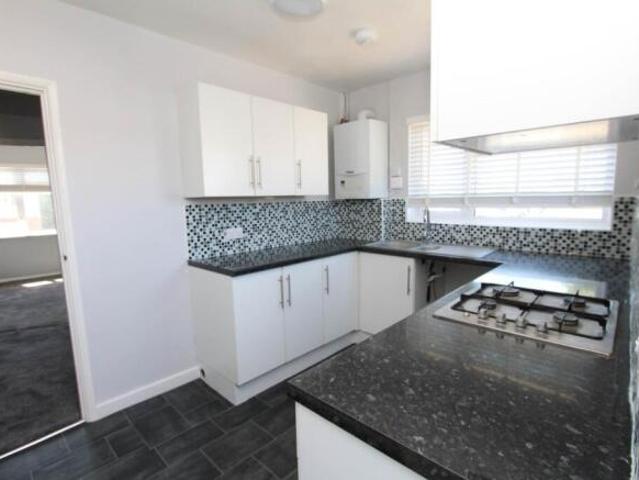 2 bedroom flat for rent in Southend On Sea, SS1