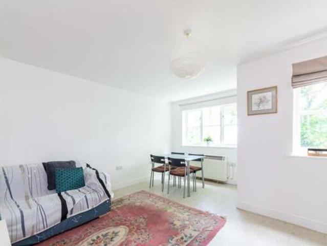 2 Bedroom Flat For Rent In Southgate, London
