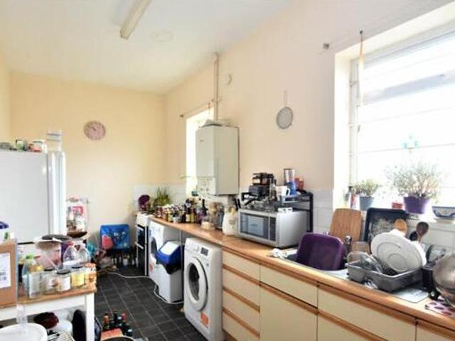 2 Bedroom Flat For Rent In Southsea
