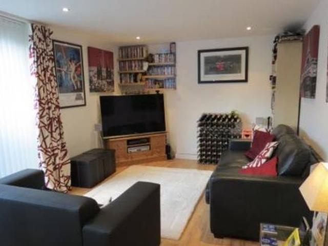 2 bedroom flat for rent in Southwell Park Road Camberley Surrey GU15