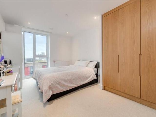 2 bedroom flat for rent in Sovereign Tower, 1 Emily Street, E16