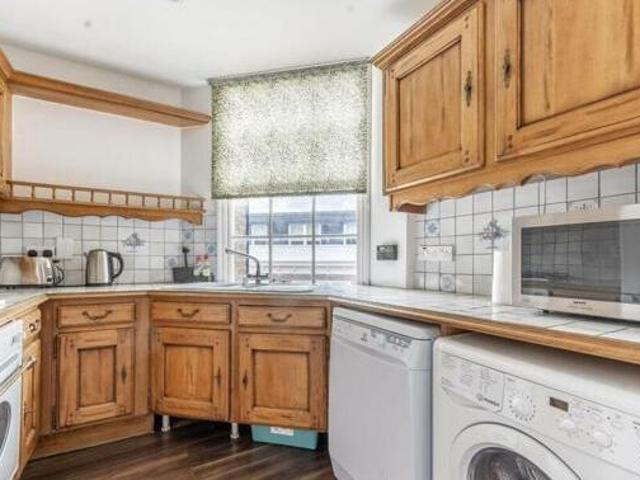 2 Bedroom Flat For Rent In Sloane Square, London