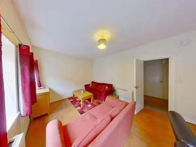 2 bedroom flat for rent in Slateford Road, Edinburgh, EH14