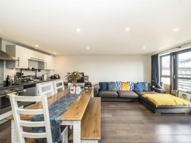 2 bedroom flat for rent in Spa Road, Bermondsey, SE16