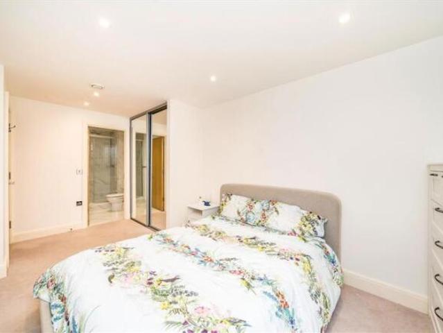 2 bedroom flat for rent in Spa Road, Bermondsey, SE16