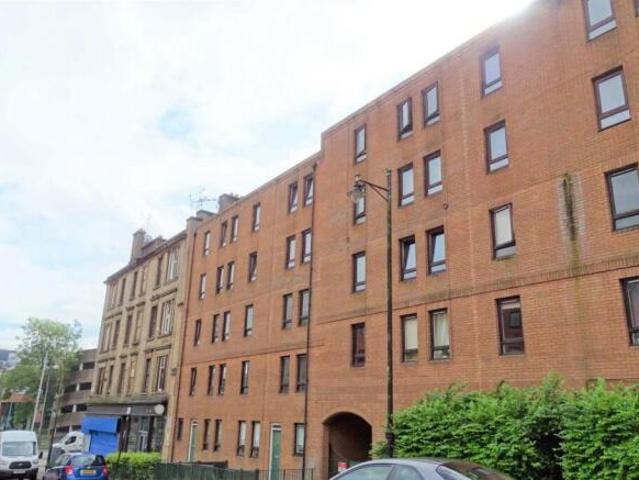2 bedroom flat for rent in Spacious 2 bed with office Buccleuch St G3
