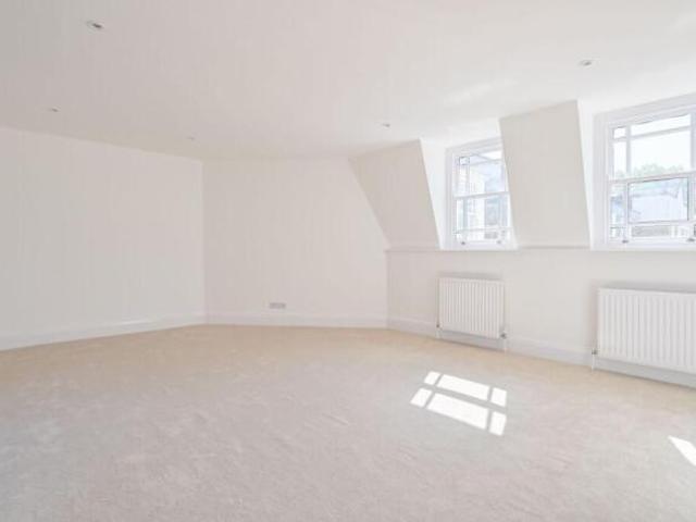 2 bedroom flat for rent in Spencer Place, Islington, London, N1