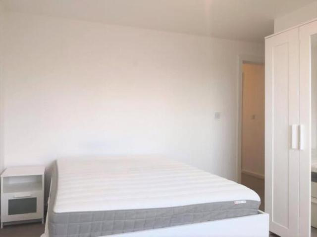 2 bedroom flat for rent in Spinner House, 1A Elmira Way, Salford, M5