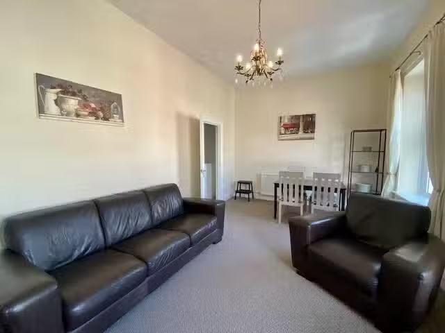 2 bedroom flat for rent in Splott Road, CARDIFF, CF24