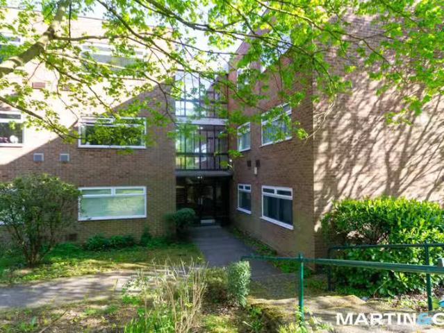 2 bedroom flat for rent in Spreadbury Close, Harborne, B17