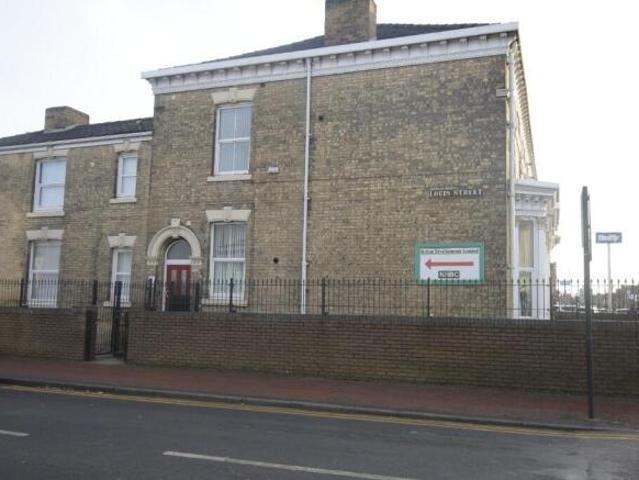 2 bedroom flat for rent in Spring Bank, Hull, HU3