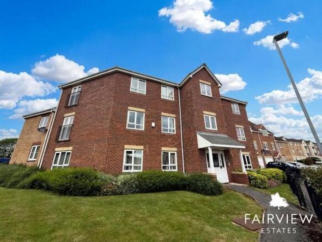 2 bedroom flat for rent in Spring Gardens, Nottingham, NG8