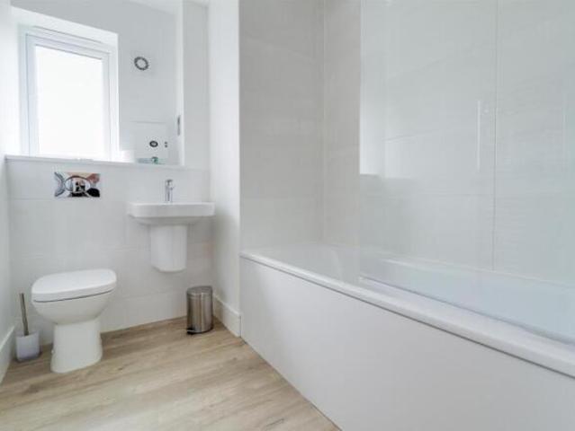 2 bedroom flat for rent in Springbank GL51 OSL, GL51