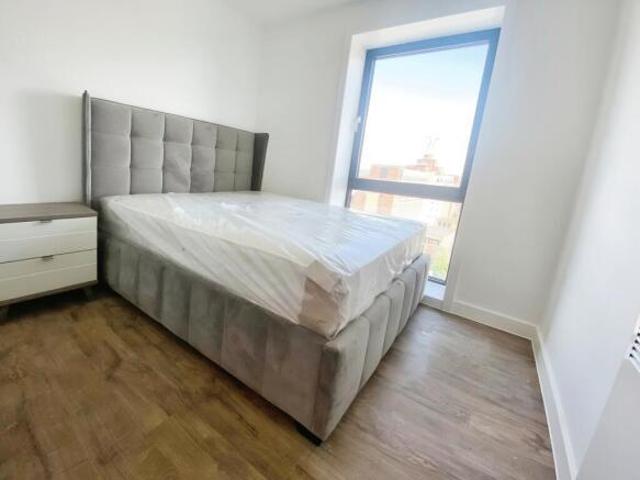 2 bedroom flat for rent in Springfield Rd, London, SE26