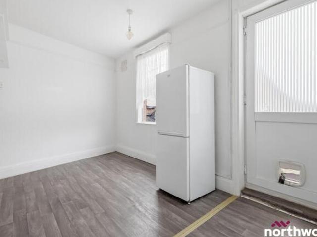 2 bedroom flat for rent in Springfield Road, Springfield, Chelmsford, CM2