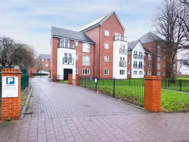 2 bedroom flat for rent in Springmeadow Road, Birmingham, B15