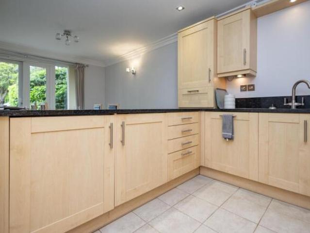 2 bedroom flat for rent in Spur Hill Avenue, Poole, BH14