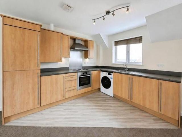 2 bedroom flat for rent in Sweetpea Way, CB4