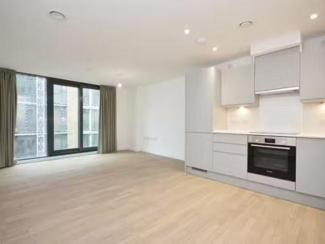 2 bedroom flat for rent in St. Thomas Street, Bristol, BS1