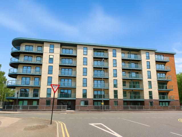 2 bedroom flat for rent in St. Vincent Street, B16