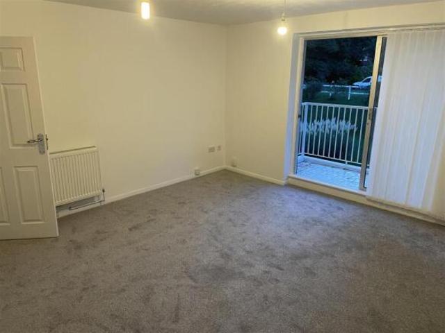 2 bedroom flat for rent in St. Winifreds Road, Bournemouth, BH2