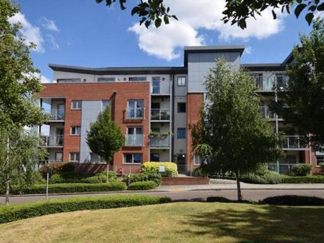 2 Bedroom Flat For Rent In St Albans