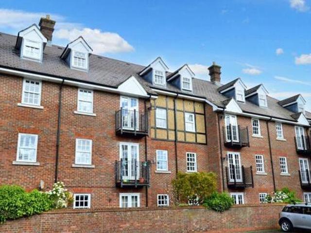 2 Bedroom Flat For Rent In St Albans