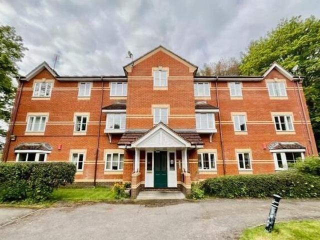 2 Bedroom Flat For Rent In St. Annes Park