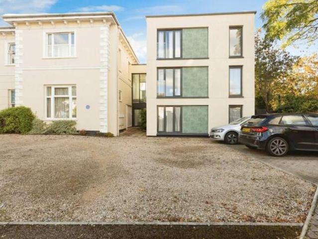 2 bedroom flat for rent in St Annes Road, Cheltenham, GL52